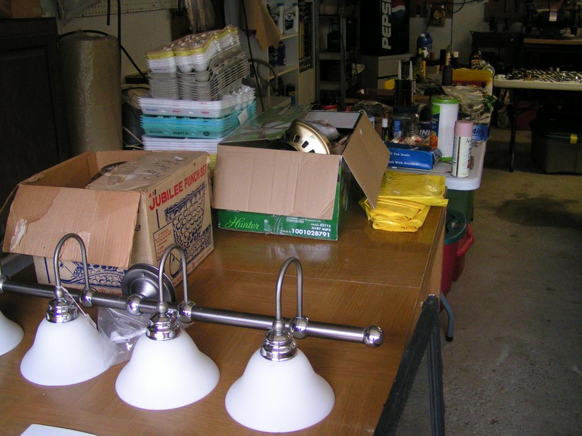 clean orderly sale ,all items cleaned and checked out | snaplist