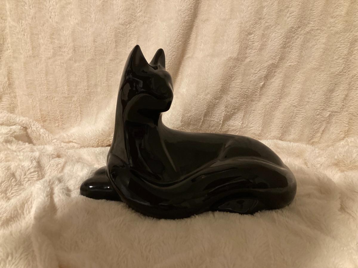 HAEGER Pottery 310 black glossy cat figure | snaplist