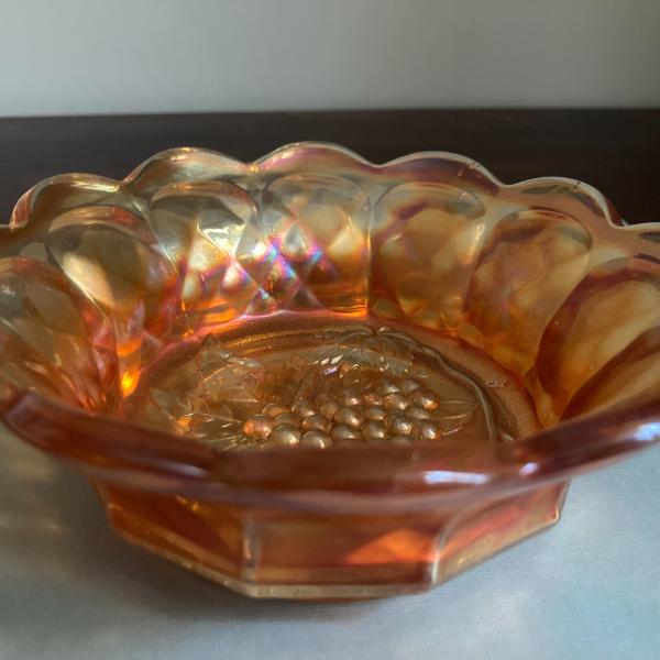 Marigold carnival scalloped edge candy dish bowl grapes diamonds | snaplist